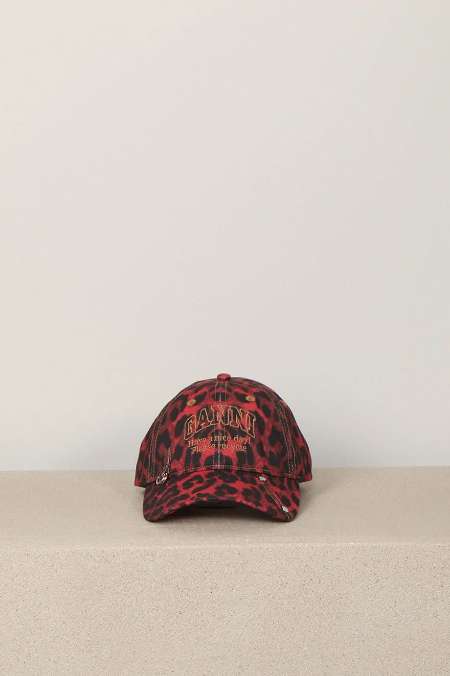 Shop Ganni - Pet - Cap Hat Red Leo - Racing Red - BYLOTTE