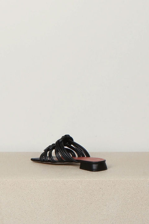 Shop jouw paar Morobé schoenen bij BYLOTTE